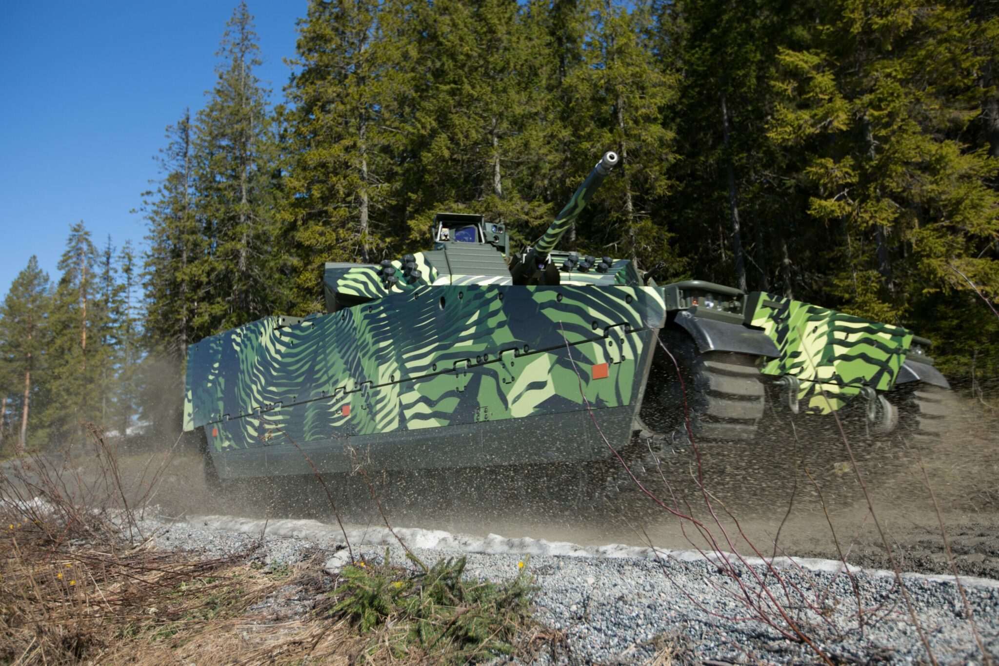 BAE Systems Offers Advanced, Combat-Proven CV90 to Czech Army in Partnership with VOP - SOFF